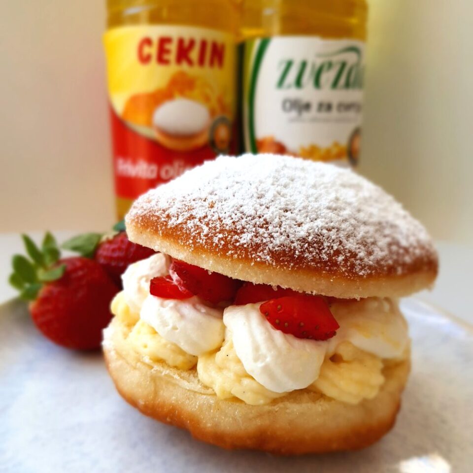 Krofi z vanilijevo kremo in jagodami (berlinski krofi) – Tovarna olja Gea